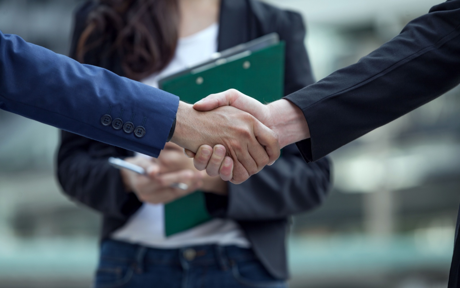 今日米で大注目、大谷選手を高額年俸で獲得したドジャースの資金源とは！？ - Glowkey メディア USトレンドレポート